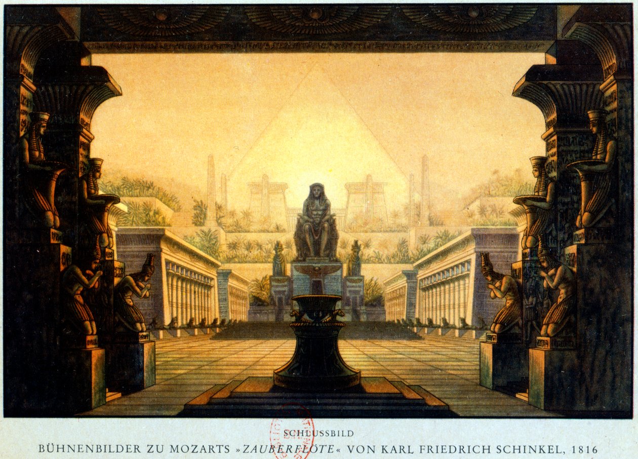 Der Innenhof des Tempels von Isis und Osiris, wo Sarastro Hohepriester ...